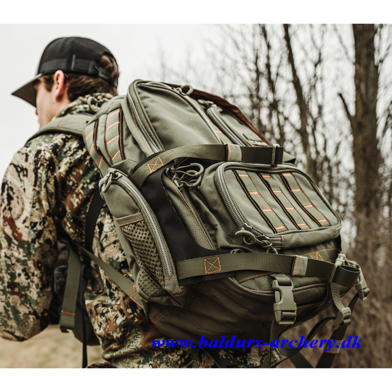 XOP BACKPACK STRIKER MEDIUM